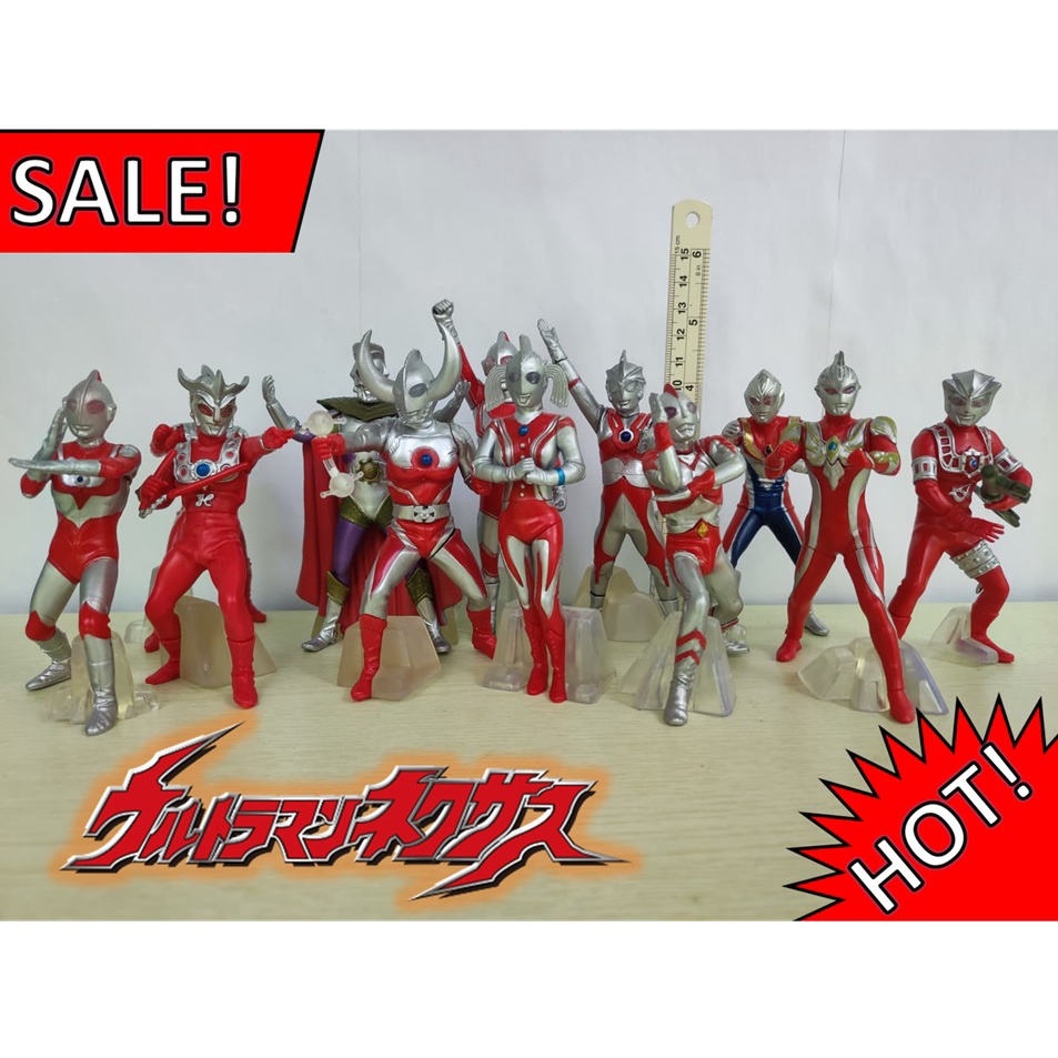 Ultraman Figure Model 12 + 1 Ice Base | Shopee Malaysia