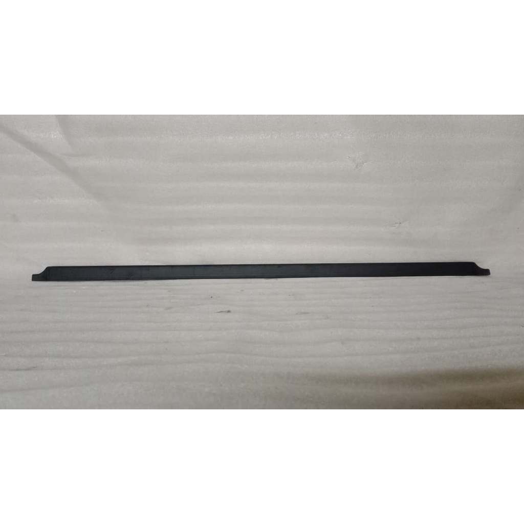 MERCEDES-BENZ W203 REAR DOOR LEDGE PANELING MOULDING (ORIGINAL) (R=L ...