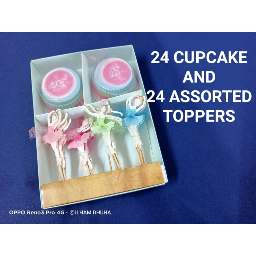 SET CUPCAKE / 24 CUPCAKE CASES AND 24 ASSORTED TOPPERS / BEKAS CAWAN ...