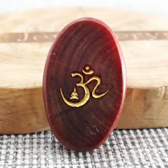 Raja Kayu Oval Shape Pendant Om | Shopee Malaysia