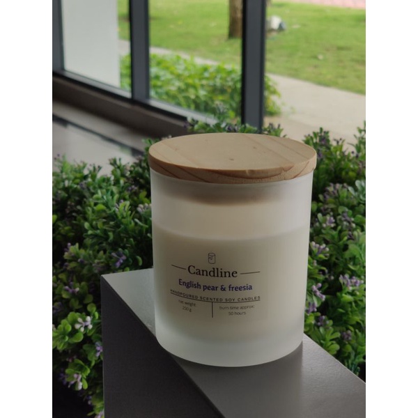 EMPEROR SCENTED CANDLE/ (HANDPOURED) soy wax candle/ premium candle ...