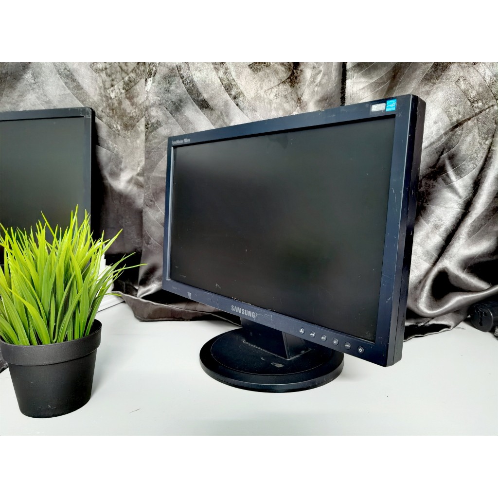 Monitor Samsung SyncMaster 740NW - LCD - 17inch Widescreen Resolution ...