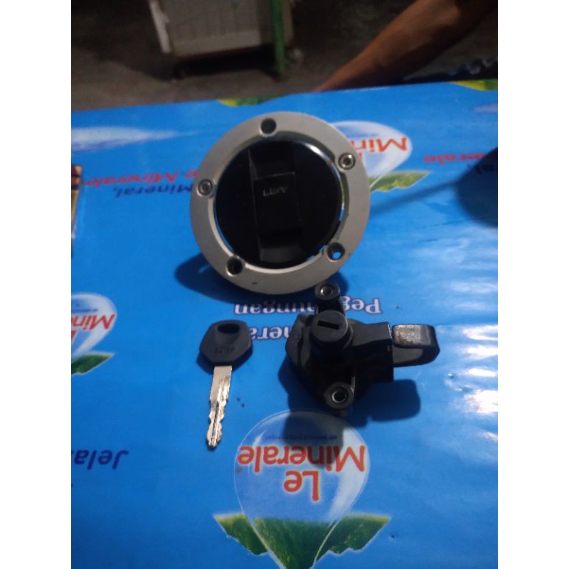 Key Tank Key Seat THUNDER 125 NEW ORIGINAL Rights | Shopee Malaysia
