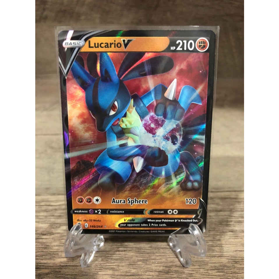 Pokemon TCG trading card - Lucario V 146/264 (SS8 Fusion Strike ...