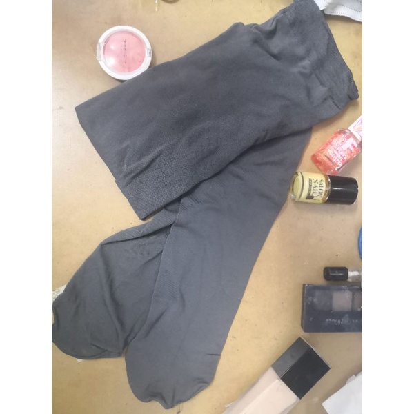 Grey colour stockings used | Shopee Malaysia