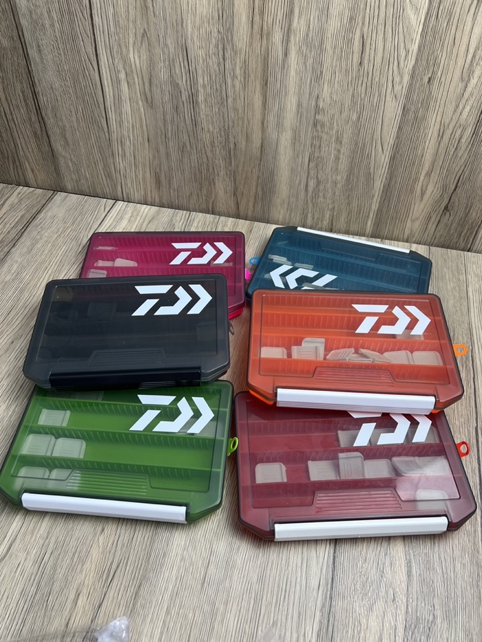 【MR.T】Kotak Pancing Bekas Gewang – Fishing Tackle Box Lure Storage Organizer Fishing Box ...