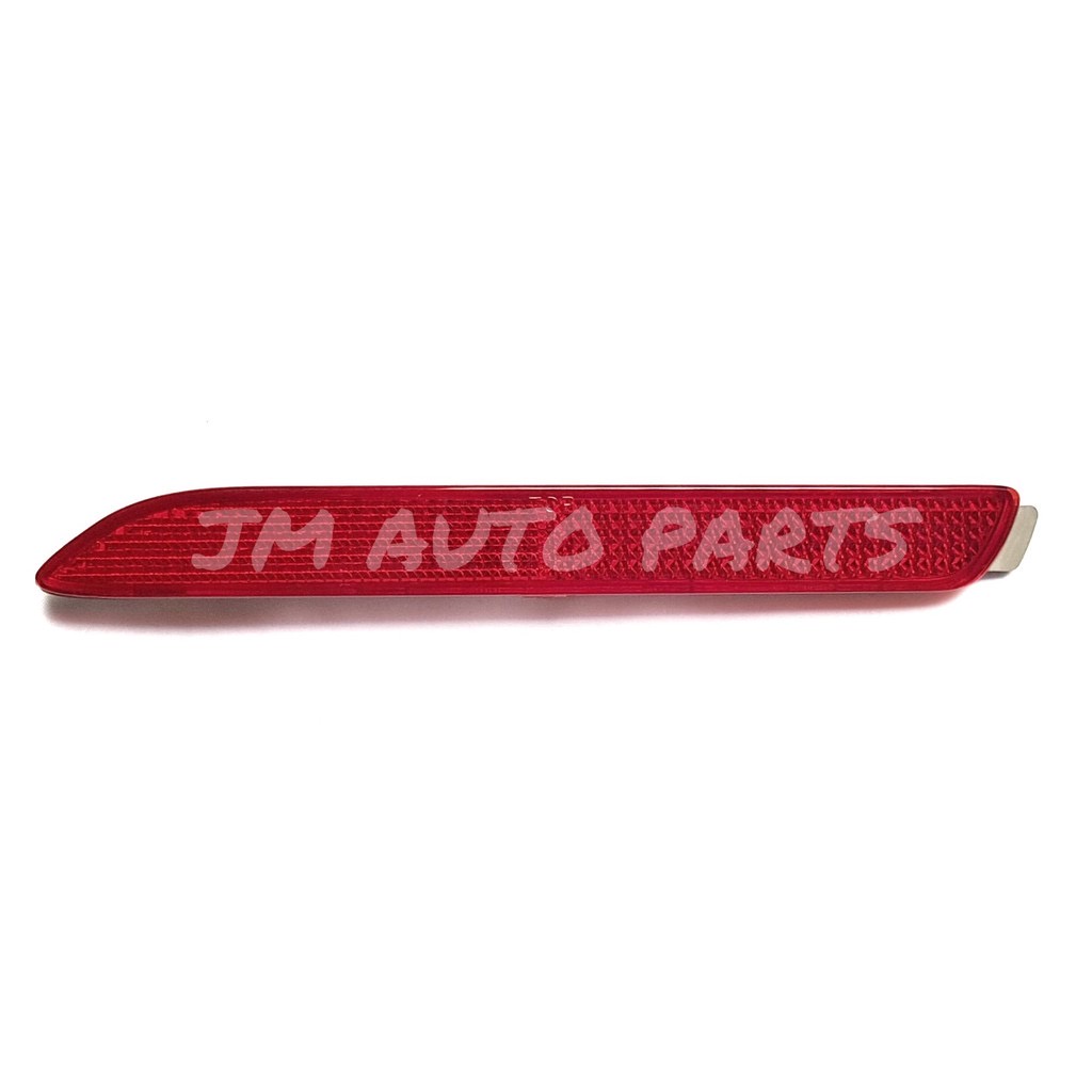Toyota Fortuner 2009 - 2015 Rear Bumper Reflector Rear Bumper Light ...