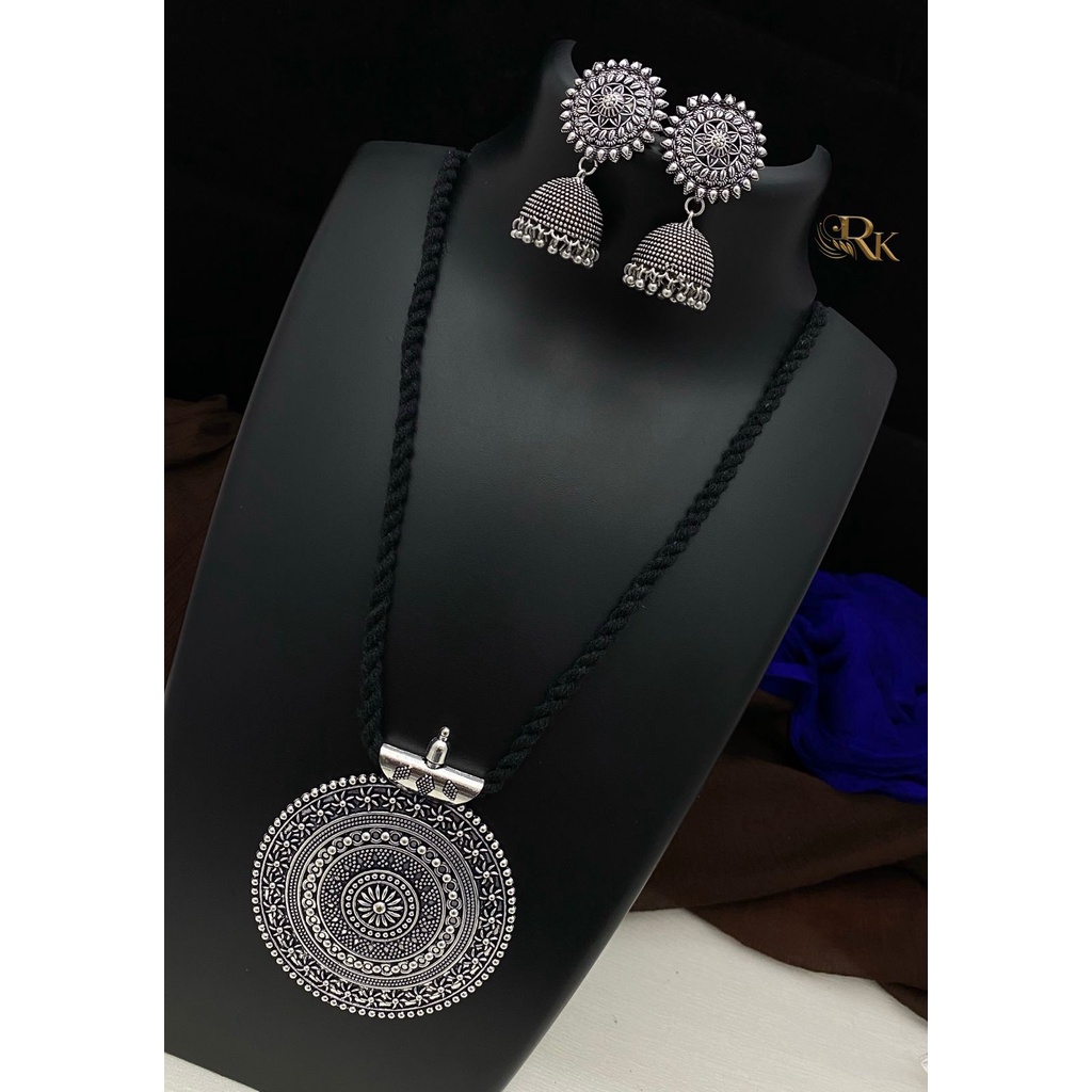 New Arrival Nayanthara German Silver Pendant with Dorri Necklace Set ...