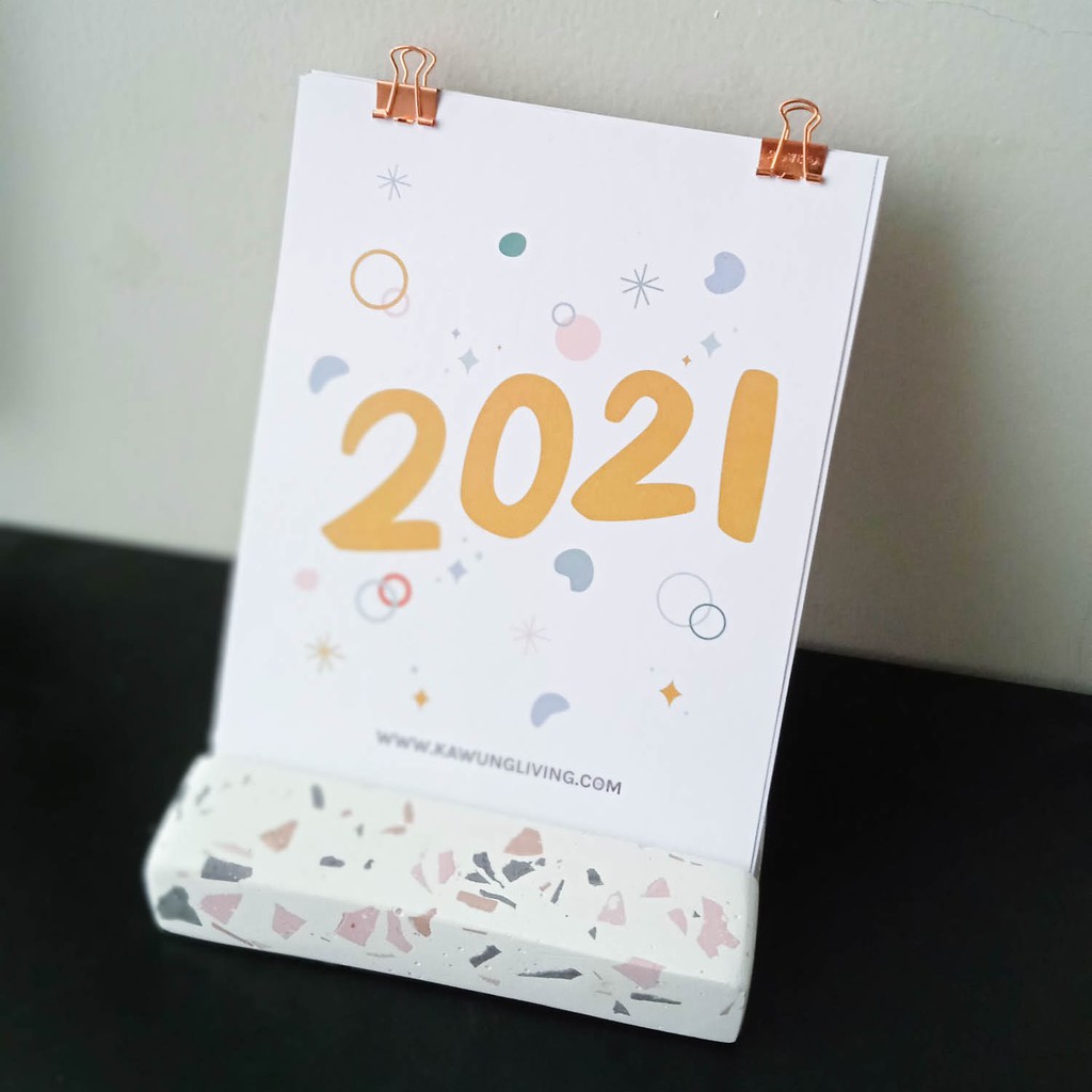 Calendar & Freckles Standee - Kawung Living x Studio Raira - 2021 ...