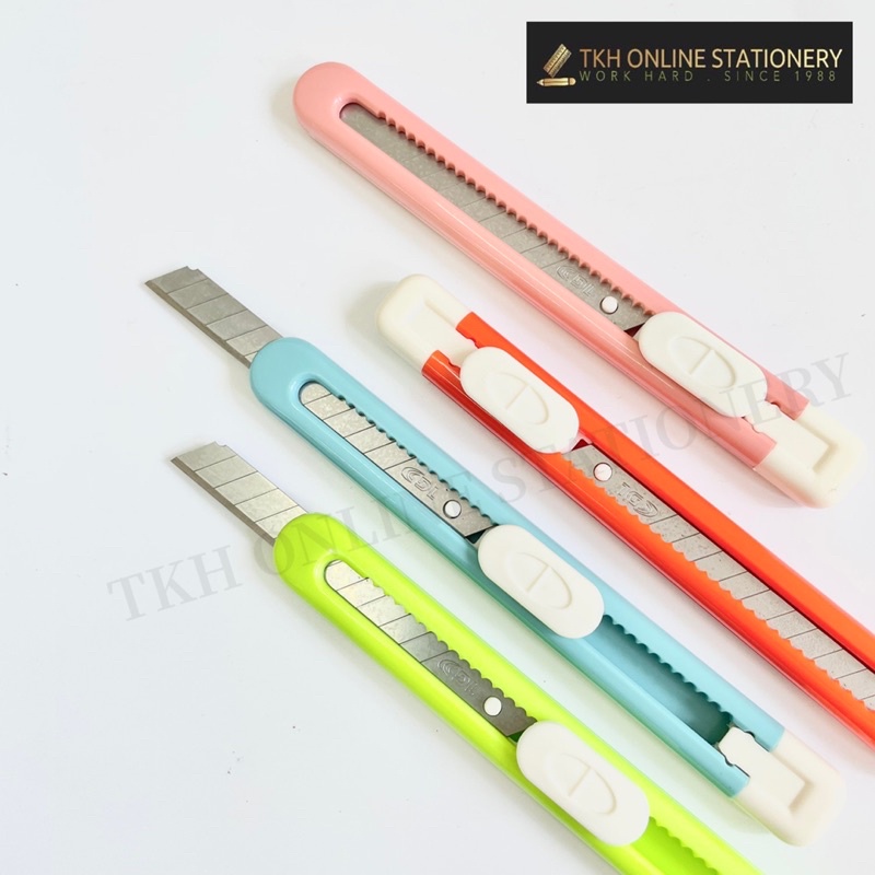 DL3070 Utility Knife/ Cutter/ 美工刀 (1pcs)(Random Colour) | Shopee Malaysia