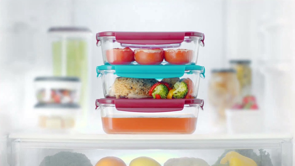 Tupperware PremiaGlass Rectangular 1.5L/ 1L Premia Glass is made of ...