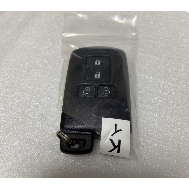 Toyota Noah /Voxy ZRR80/ Esquire / Sienta Keyless Smart Key Remote ...