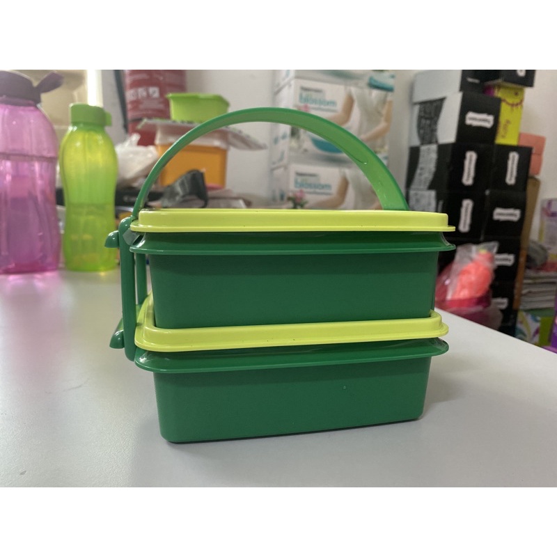 Goody box Tupperware 2tier hijau | Shopee Malaysia