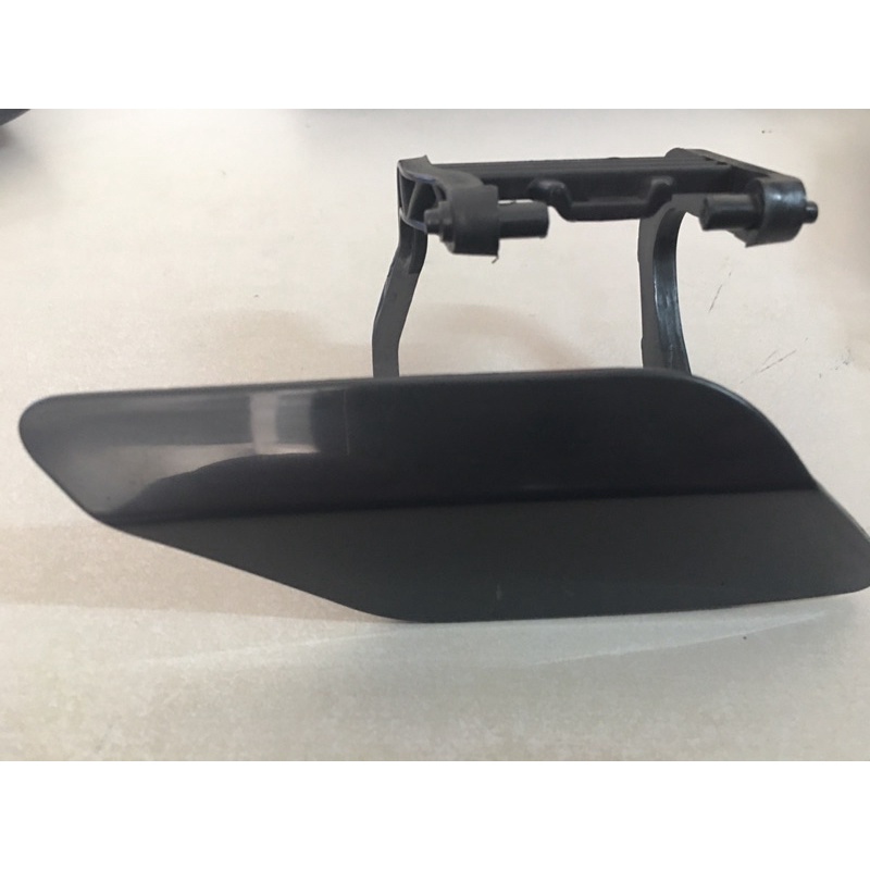 Mercedes W212 Front Bumper Nozzle Cover Right 2128800205 | Shopee Malaysia