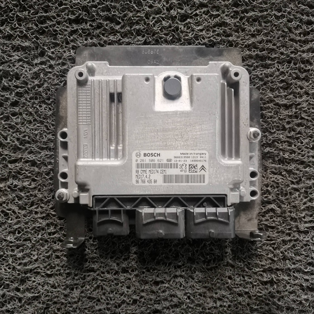 Peugeot 3008 308 Engine Control Unit / ECU Module (Used) [0 261 S06 621 ...