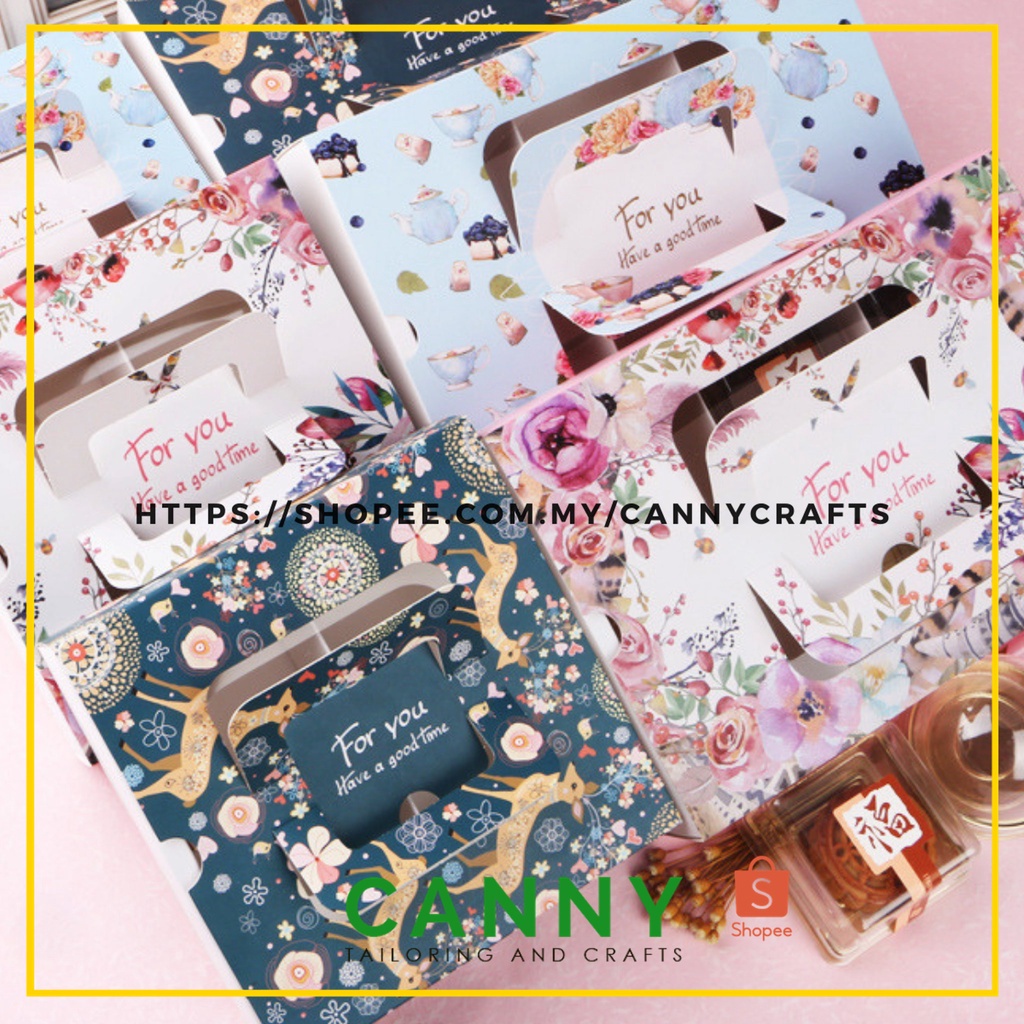 PREMIUM CUPCAKE BOX WITH HOLDING TRAY / KOTAK CUPCAKE BERCORAK SIAP ...