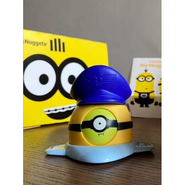 2022 Mcd McDonald's Sealed Minion Toy collection Minion Carrier Mcd ...