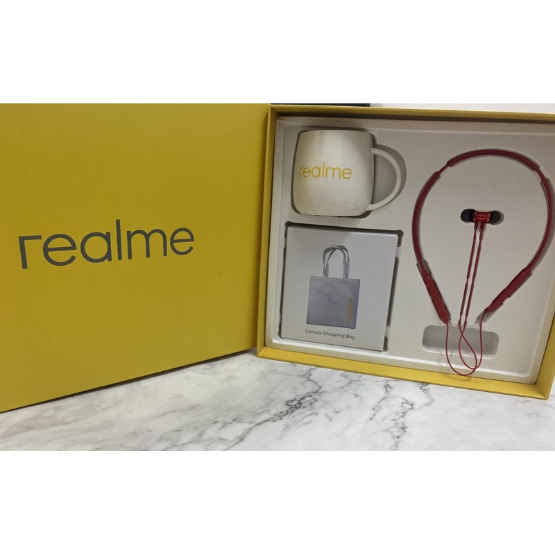 🔥LIMITED EDITION REALME Gift Pack🔥 | Shopee Malaysia