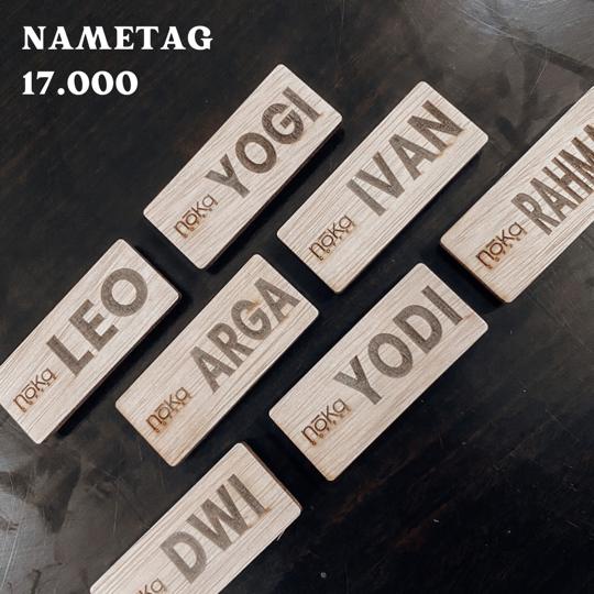 Name tag + magnet / Nameplate / barista Name tag / Cashier Name tag ...