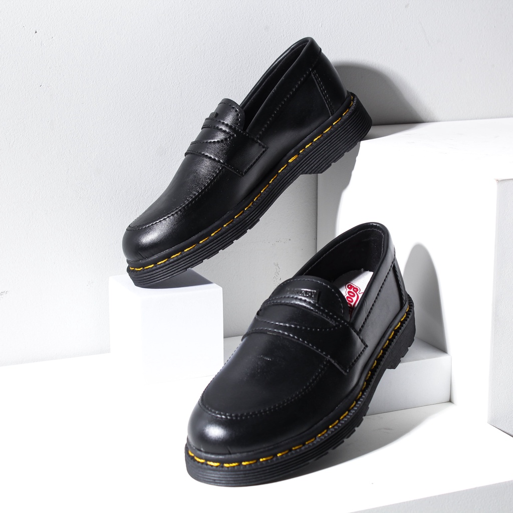 Hedwig Smiley loafers shoes Men Women Penny loafers Casual Loafer Boy ...