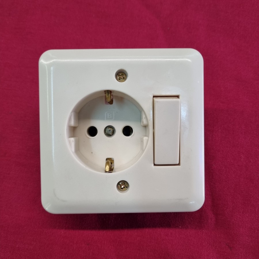 Engkel Switch + Socket BROCO NEW GEE INBOW IB ARDE | Shopee Malaysia