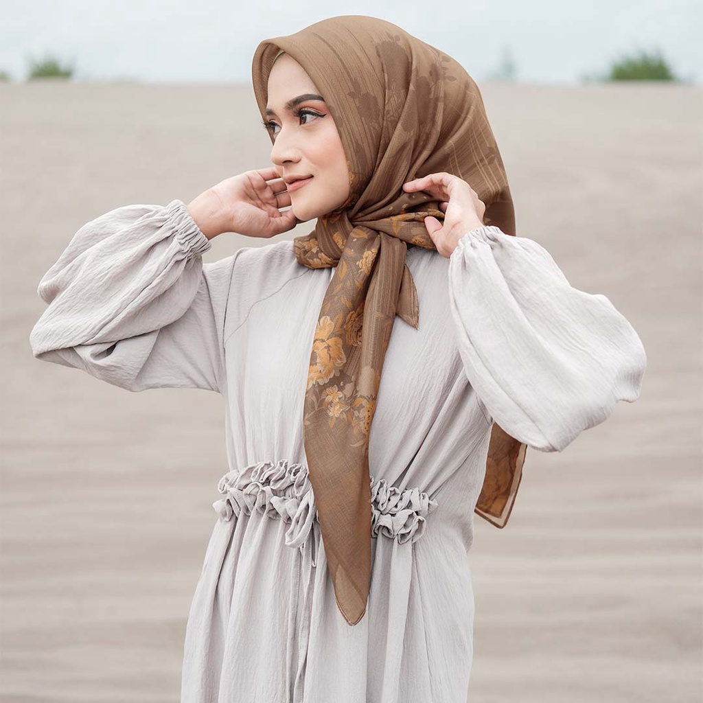 Alif Modern Wear - Hijab Square Motif Paris Premium Korea - Magellan in ...