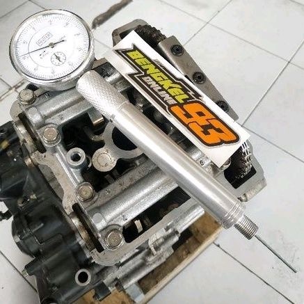 Spark plug thread dial top piston mount without indicator dial or ...