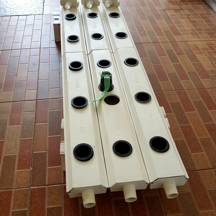 Shopee/ package 1,2 m Gully hydroponic trapezoidal gutter with top ...