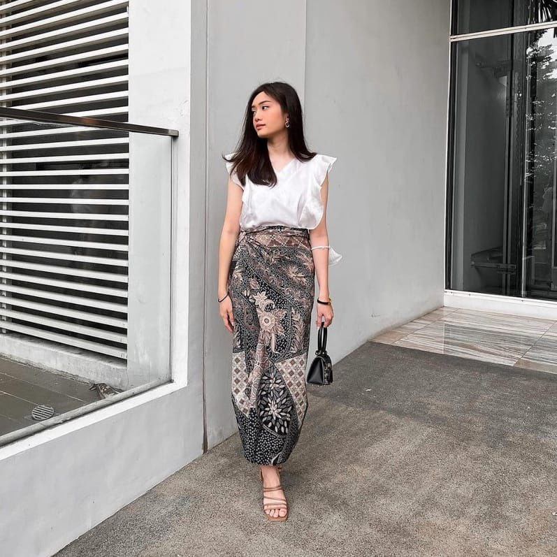 Batik wrap skirt / kebaya skirt / kebaya bottom / batik skirt / batik ...