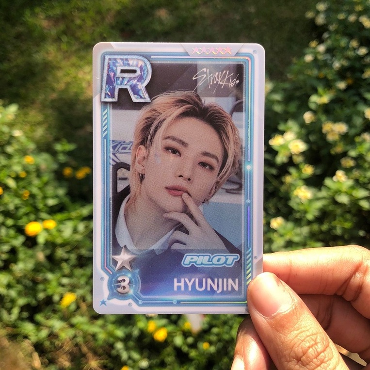 Hynjin Pilot Superstar JYP R-Card Photocard PC OFFICIAL Stray Kids SKZ | Shopee Malaysia