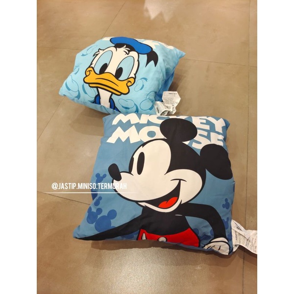 Miniso MICKEY MOUSE Collection Hand Pillow (sz.30x30cm) | Shopee Malaysia