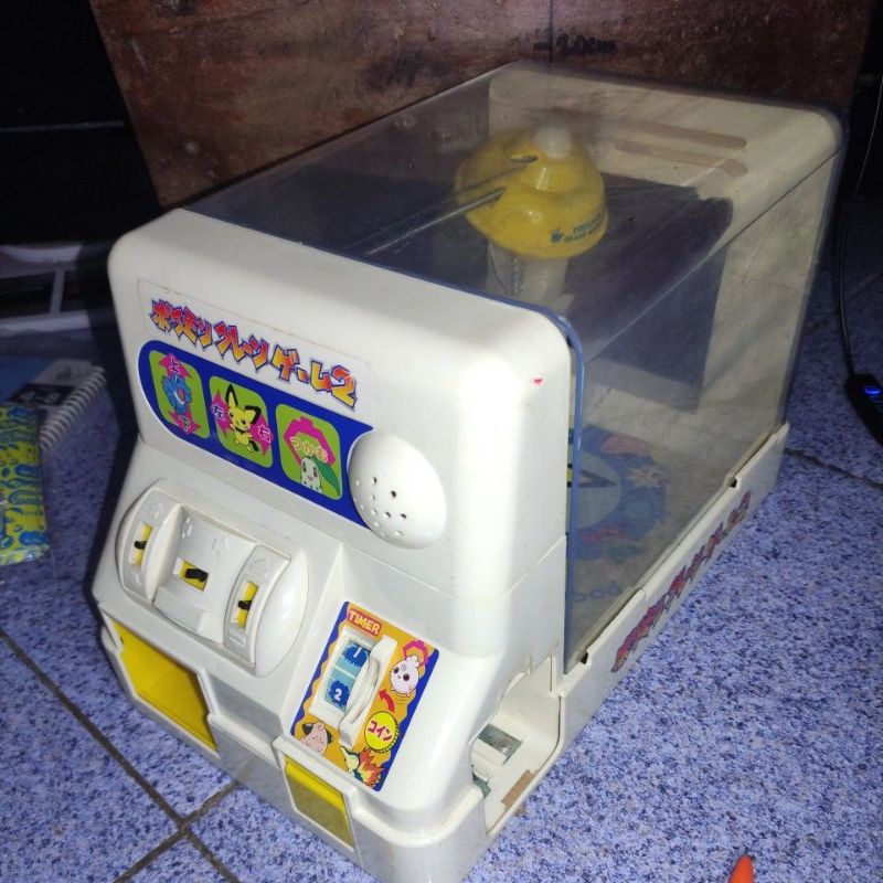 Pokemon Crane Tomy Gatcha Machine Figure | Shopee Malaysia