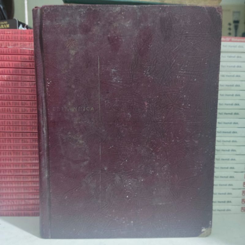 Textbook - 1966 Britannica Book of the Year | Shopee Malaysia