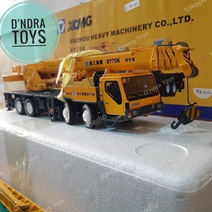 Diecast Miniature Heavy Equipment Telescopic Crane XCMG QY70K Mobile ...