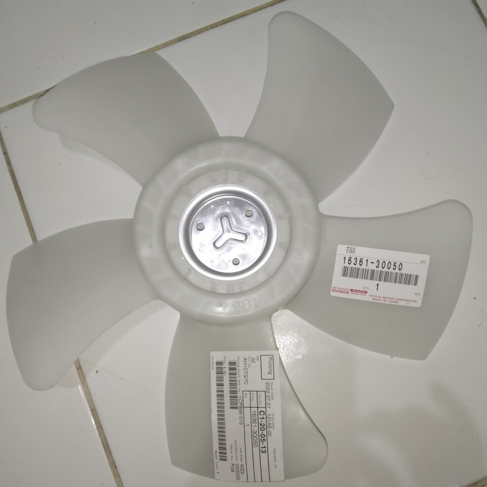 Hiace commuter 5-blade radiator Fan ORI 16361-30050 | Shopee Malaysia
