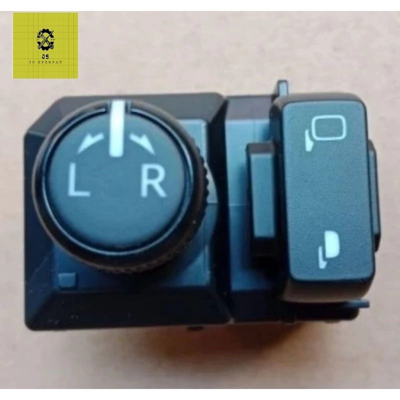 Innova zenix 2022/2024 rear view mirror switch | Shopee Malaysia