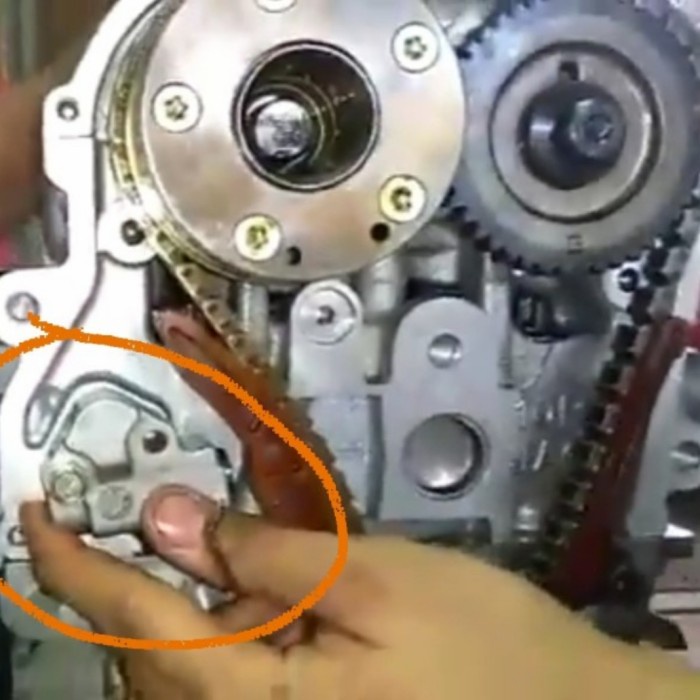 Nissan Xtrail T30 Serena C24 HQ Timing Chain Adjuster Chain Tensioner ...