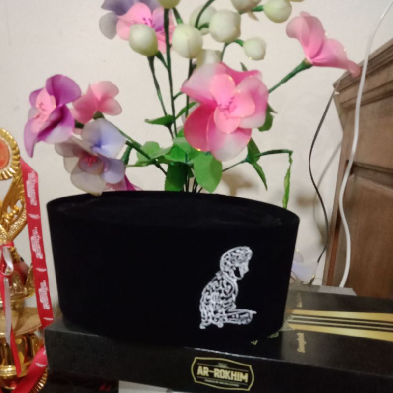 HITAM Songkok PECI KOPYAH BLACK EMBROIDERED PRAYER CALLIGRAPHY | Shopee ...