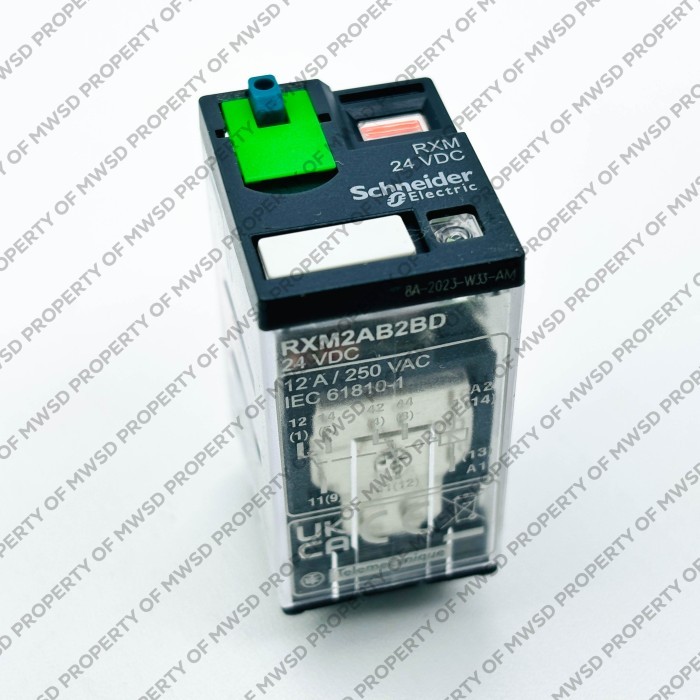 Schneider RELAY PLUG IN 2CO 12A WITH 24VDC LED RXM2AB2BD | Shopee Malaysia