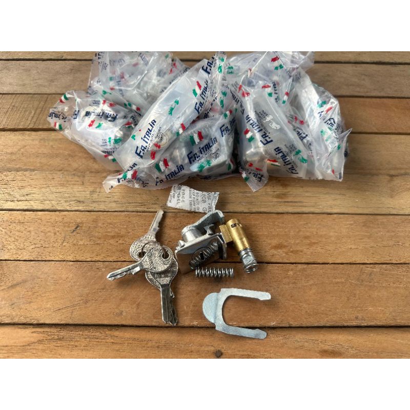 Neiman vespa Luggage box Handlebar Lock set | Shopee Malaysia