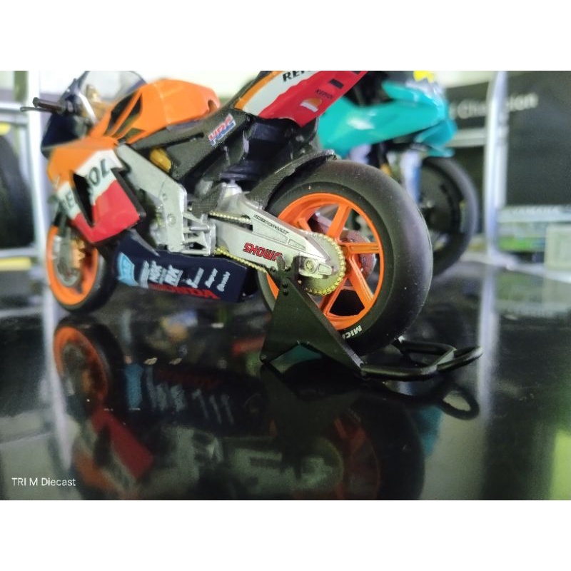 Rear Paddock Stand NO.1 resin 3D print 1:18 scale | Shopee Malaysia