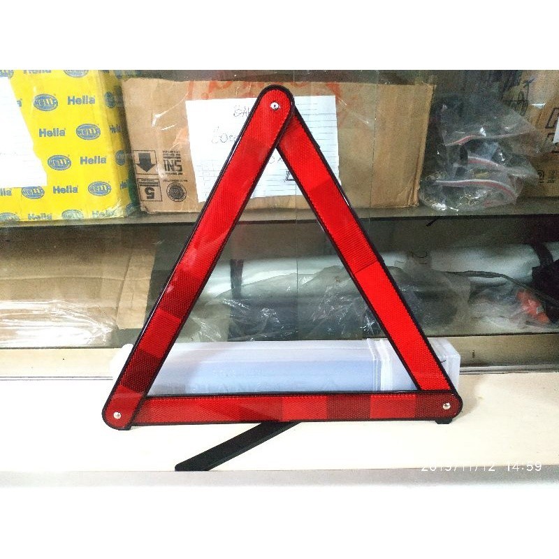 Safety TRIANGLE REFLECTOR CONTENTS 1SET/2PCS | Shopee Malaysia