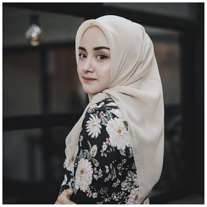 Cream / Beige Hijab Pollycotton Hijab Square (Cream / Beige Hijab ...