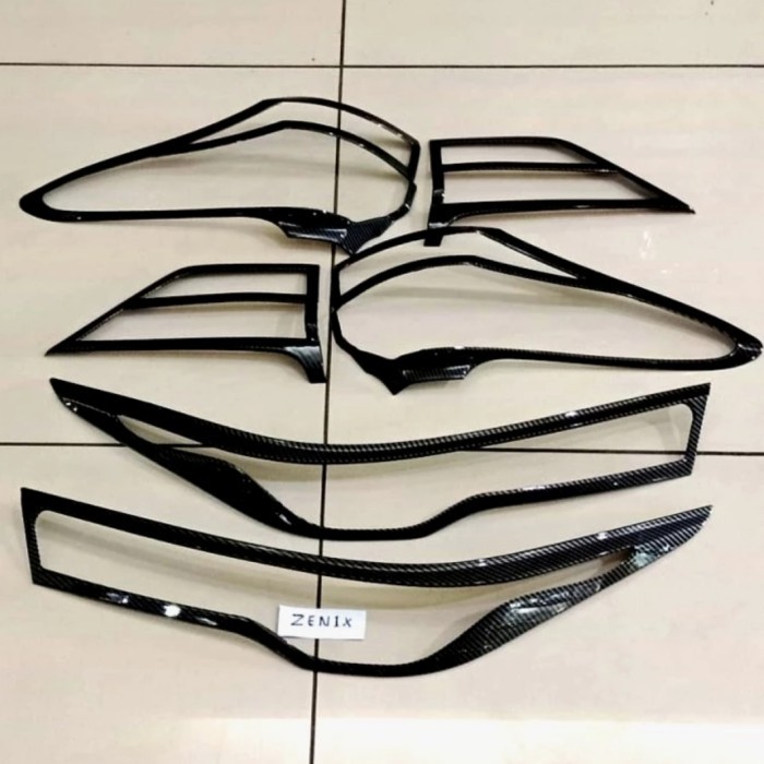 Latest quality Innova Zenix carbon motif front + rear light garnish ...