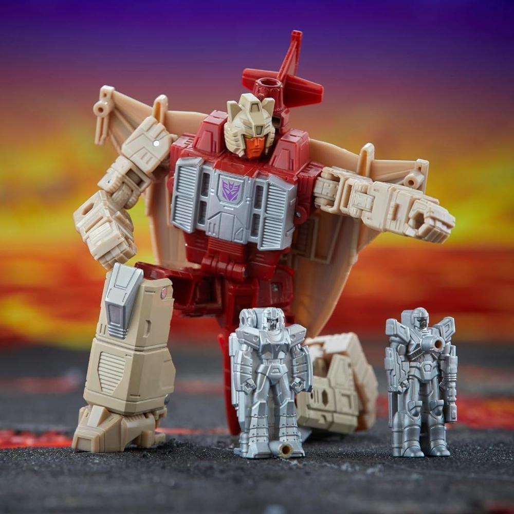 Transformers Legacy United Doom 'N Destruction Collection, Mayhem ...