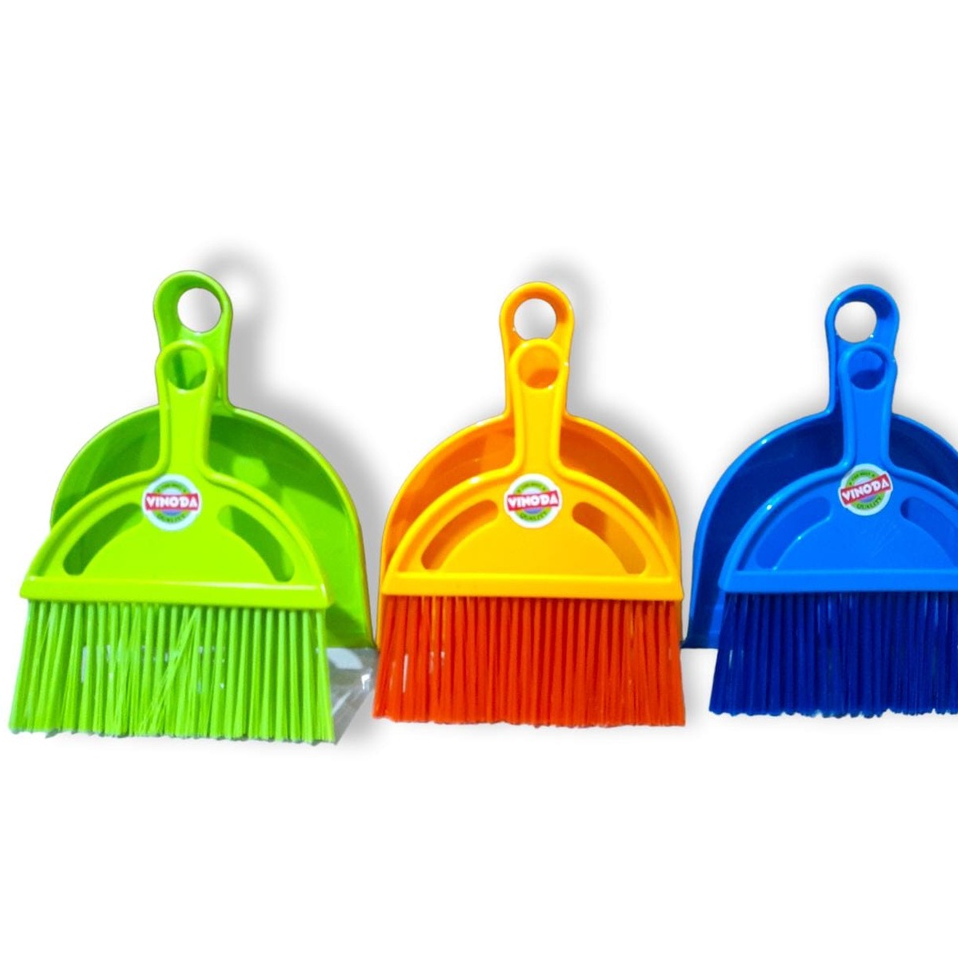 ONE SET OF CAR BROOM PLASTIC BROOM SET / VINODA FAN BROOM SET | Shopee ...