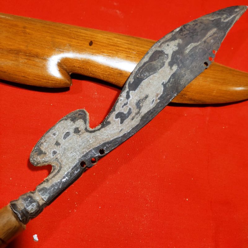KAYU Collection Of Antique Old Challenged Kujangs With Three Holes/3 ...