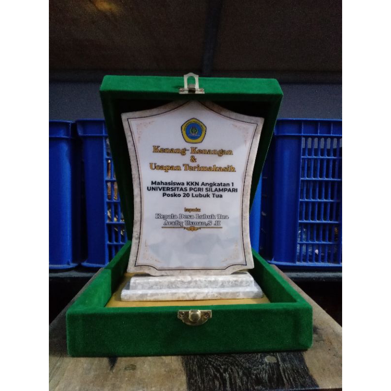 Vandel MARBLE + BOX WITH FREE STICKER GUARANTEE | Shopee Malaysia