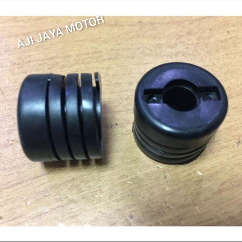 MESIN INNOVA ENGINE HOOD RETAINER RUBBER INNOVA ENGINE HOOD RUBBER ...