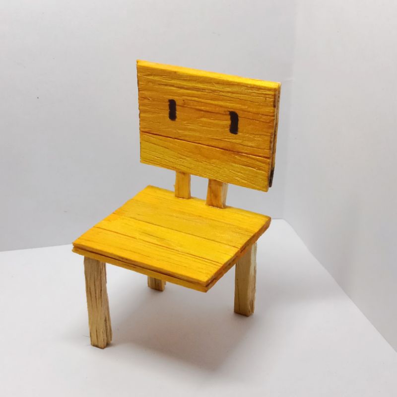 Suzume no Tojimari miniature chair | Shopee Malaysia